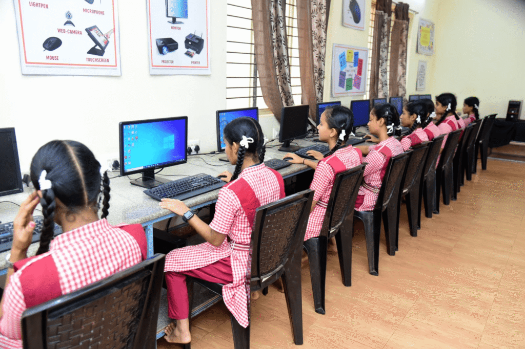Brahmagupta Digital Learning Lab - Computer Laboratory | donate ...